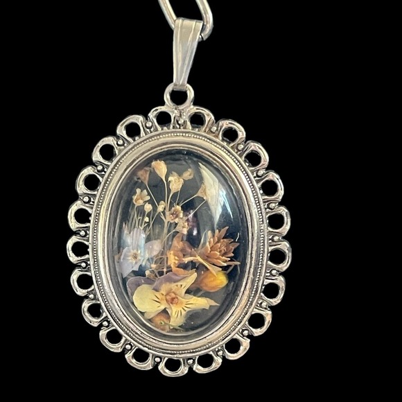 OTILIA AND CARLIN | Jewelry | Vintage Otilia Carlin Signed Dried Flower ...